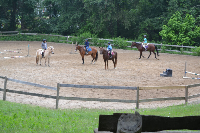 Horse Riding Sessions, Chelmsford, Massachusetts | Flying Change Stables